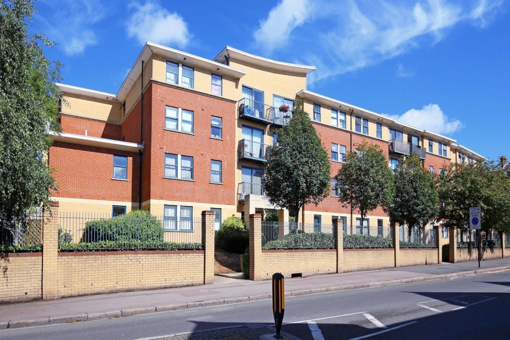 Tottenham Lane, London | David Andrew