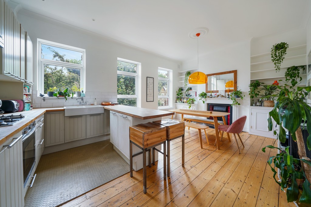 Upper Tollington Park N4 4ND | David Andrew